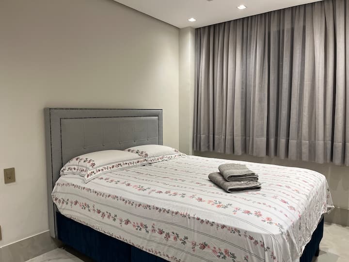 Apto Amplo E Moderno Na Barra - Bahia (estado)