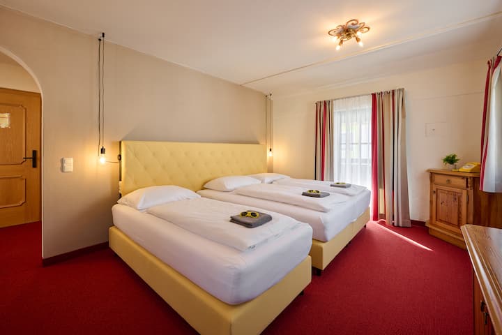 Hotel Happyellow - Cinema Room - Saalbach