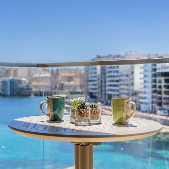 Spinola 1br | Sea View From Balcony-prime Location - Valletta, Malta
