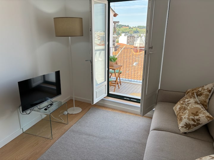 Duplex Com Terraço Na Alta - Coimbra