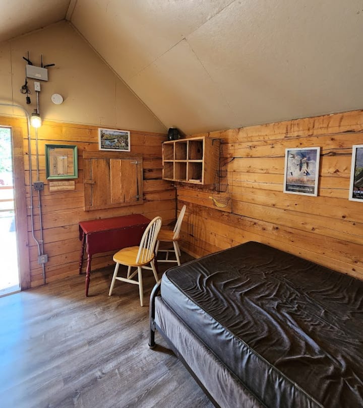 River Cabin - Dolores, CO