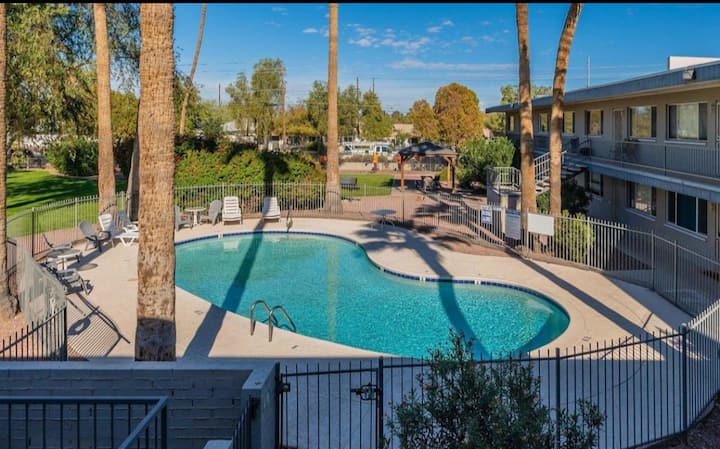 Urban Mid-town Escape - Phoenix