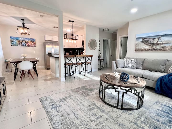 *New* Great Price! @ Sunny Fll Getaway - Wilton Manors, FL