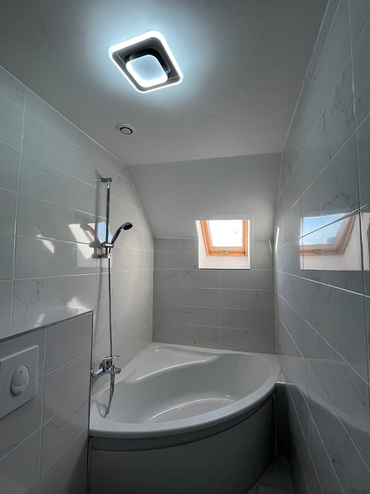 Appart A7 - Elite Spa - F2 - Sans Terrasse - Sarrebruck