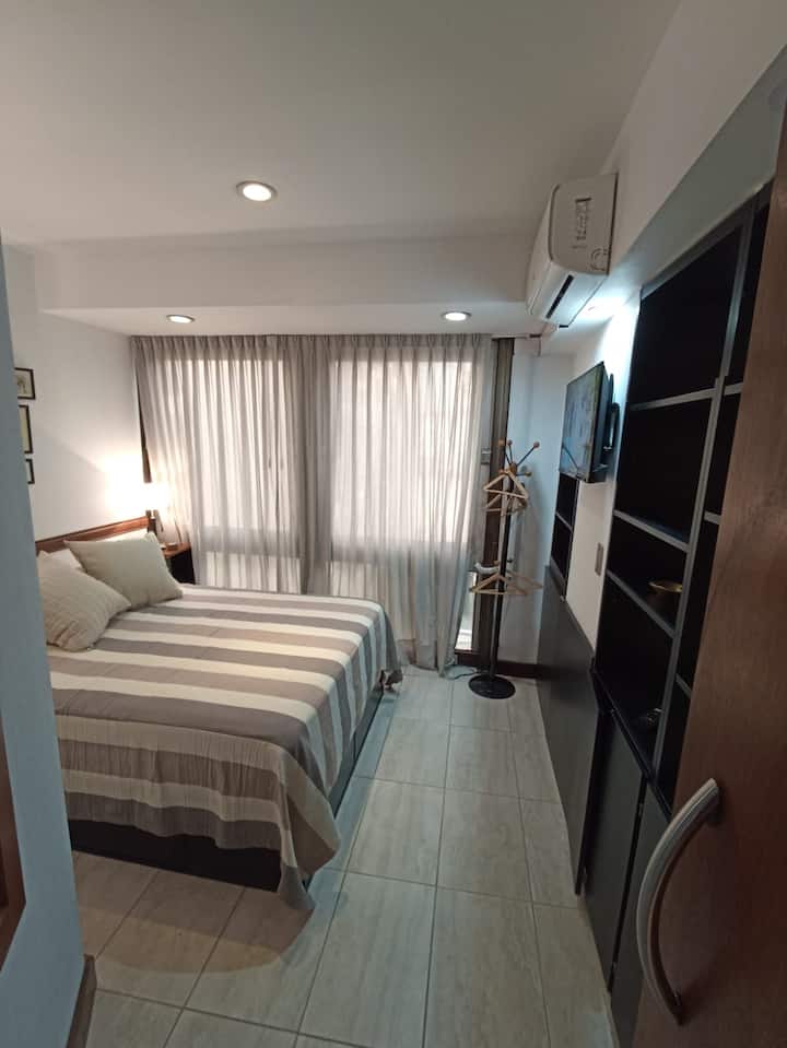Apartamento Centro Buenos Aires, Cómodo Y Equipado - Argentina