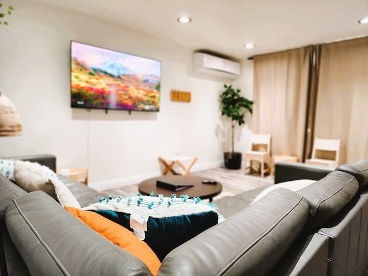 3br/2ba Home Near Disneyland & Other Attractions - Anaheim, CA