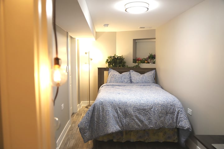 8u2 Entire Apt Near In Chicago - Chicago