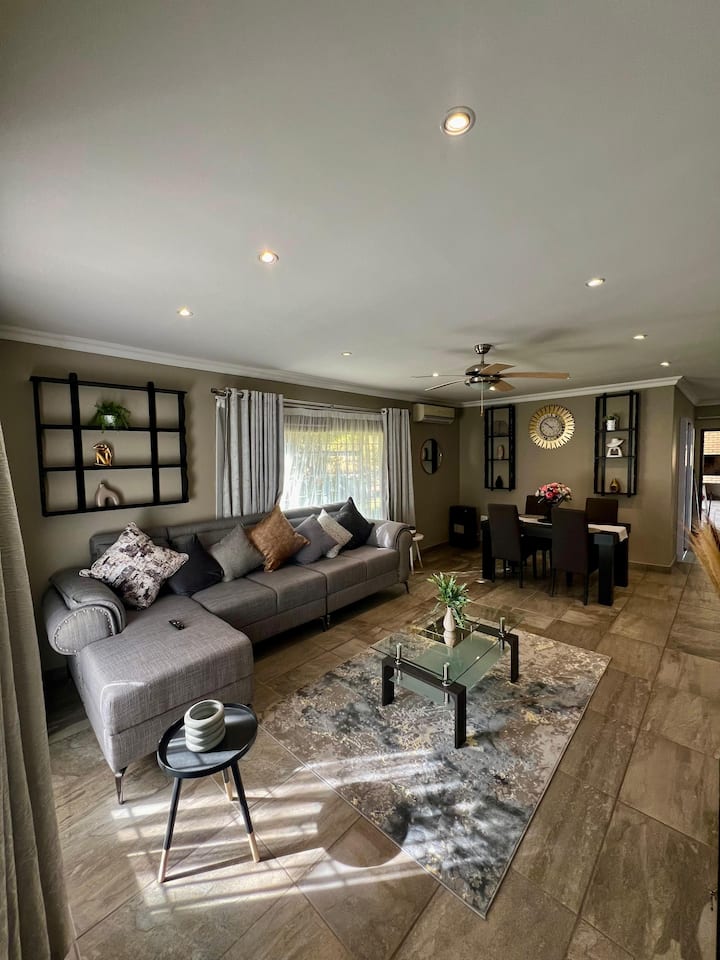 Antelope Farm Events - 普勒托利亞