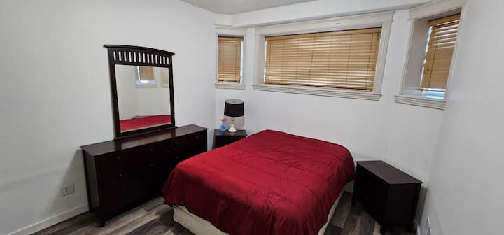 2bedroom Suite Best Part Of Town - Fort McMurray