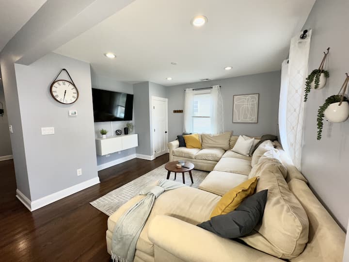 Clean & Spacious 3 Bd 2 Ba Apt - Shelton, CT