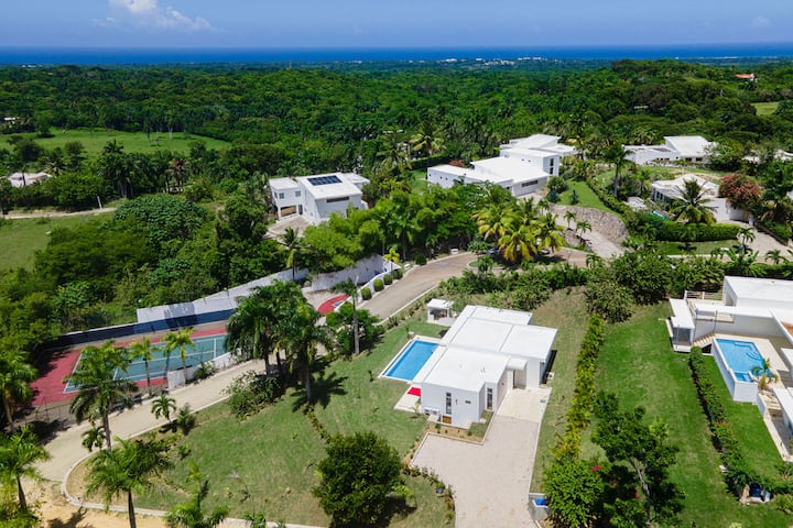Serene Villa W/ Infinity Pool, Sports & Bbq Area - Cabarete