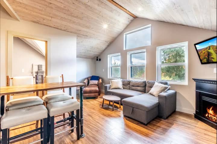 Chalet With Hot Tub - Ellicottville, NY