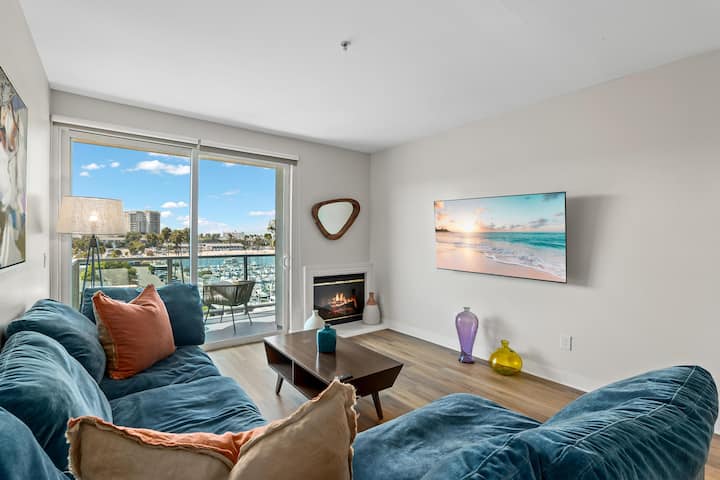 Marina Dreamscape – Luxe 2br Coastal Retreat - Marina del Rey, CA