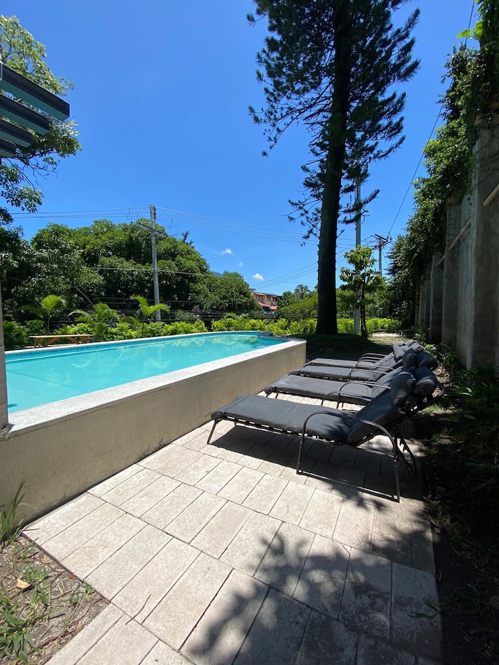 Triple Sivar Flat @San Francisco+pool+ac+wifi - San Salvador