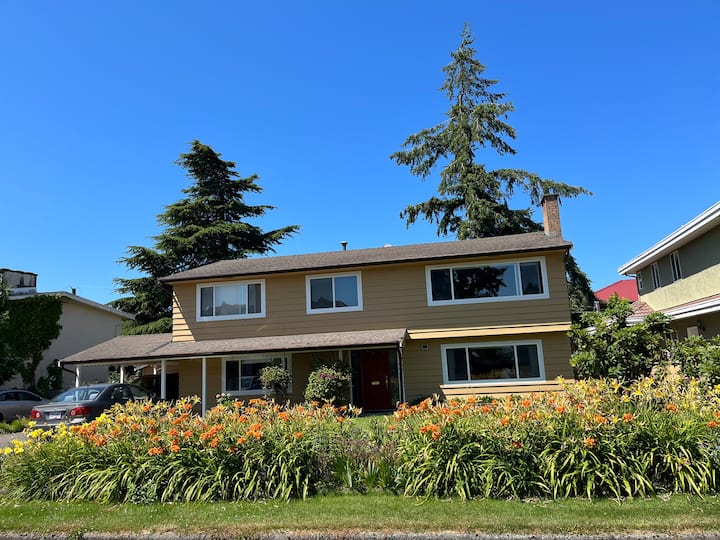 Bright & Cozy Home Near Yvr , West Dyke Trail - Delta