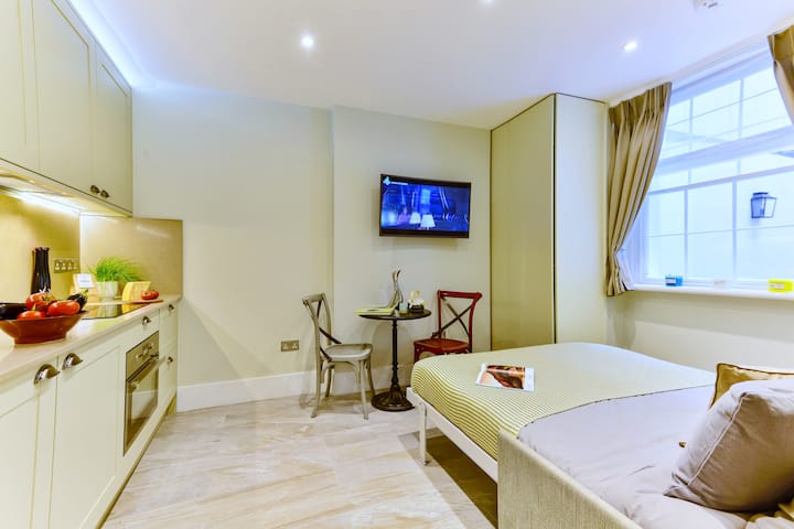 5 Minutes To Baker Street Tube- Basement Floor - Londra