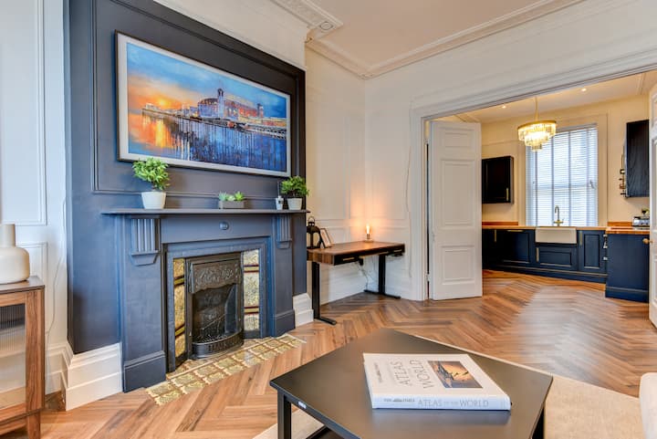 Modern One Bedroom Near The Sea - Brighton Marina