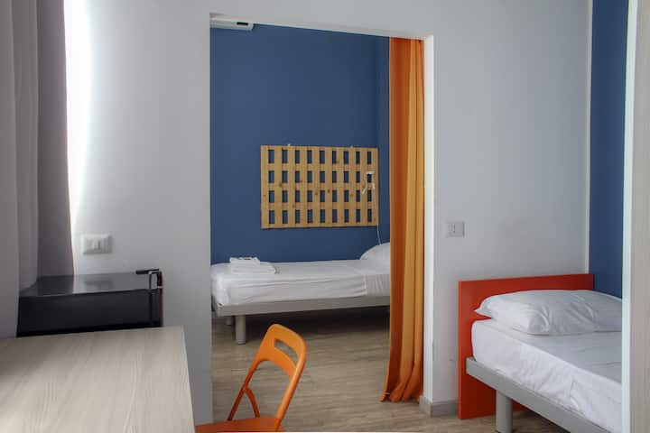 Woodhouse Bike Hotel - Camera Doppia Superior - Cinisello Balsamo