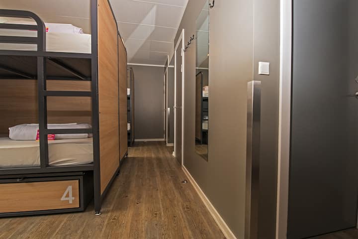 Generator - Private 8 Bed Room - Copenhagen