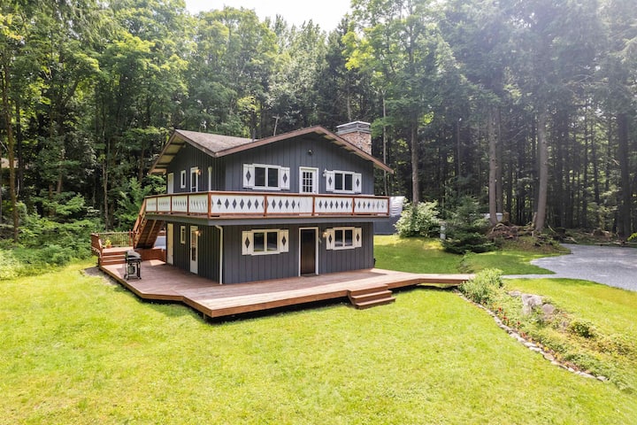 Powder Day Chalet - Bring Your Pup! A/c - Killington, VT