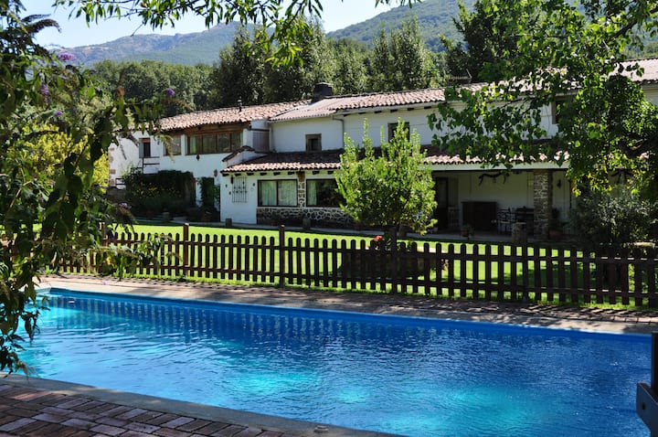 Casa Grande. Casas Rurales La Casería. - Jerte