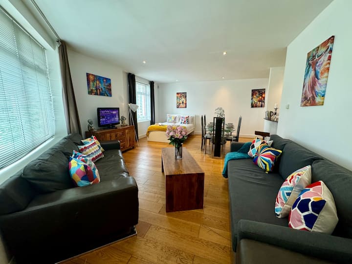 -20% Charming 2br River Thames Vauxhall Flat For 9 - Central London
