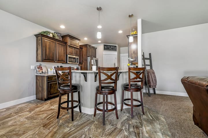 New Upscale Tf North End Home! - Twin Falls, ID