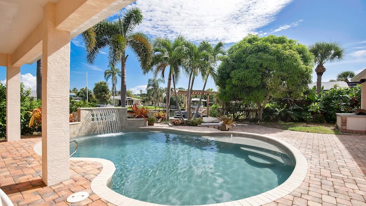 Waterfront Oasis At Cocoa Beach - Cocoa Beach, FL
