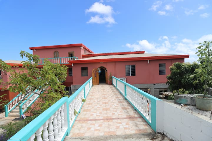 Pillsbury Sound Villa - Saint Thomas