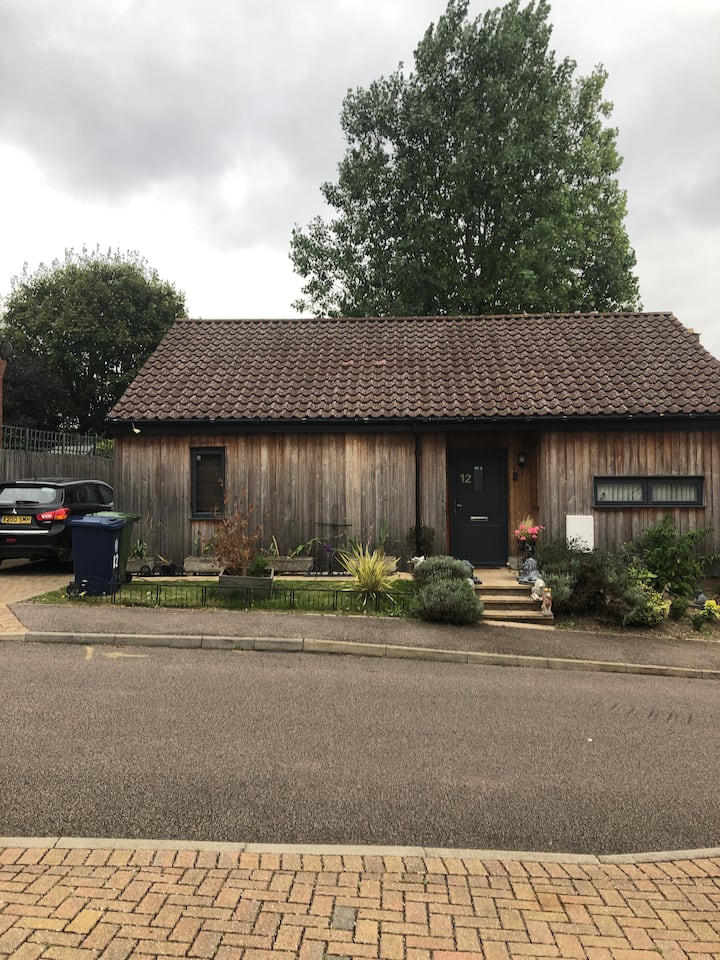 A Cosy Little Base - Saffron Walden