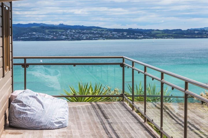 Sunset Sanctuary | Stay Waiheke - Waiheke Island