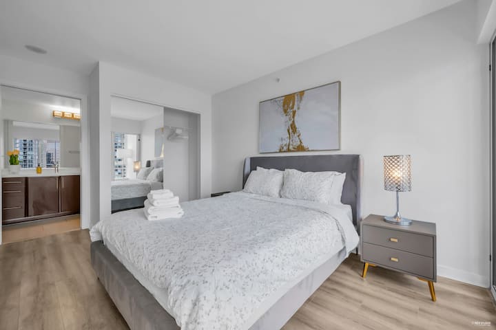 Central Location Great Views/close To Rogers Arena - Vancouver