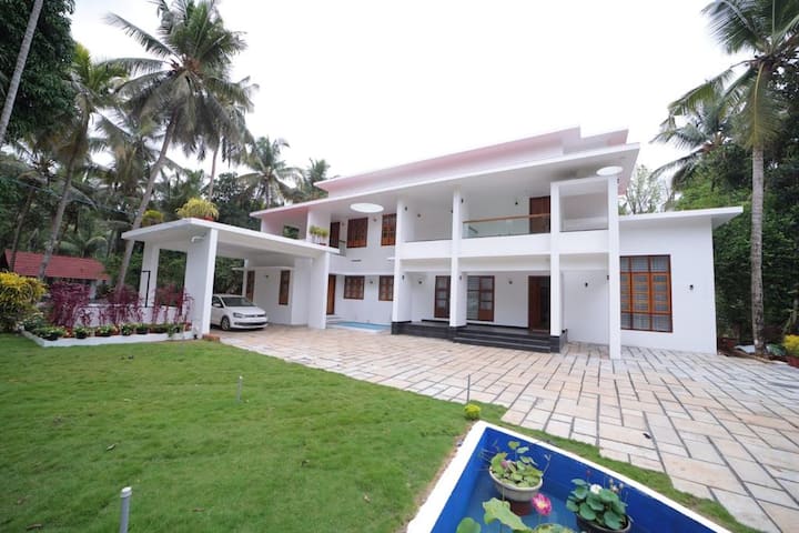 Village Pavilion Resort - Thalassery