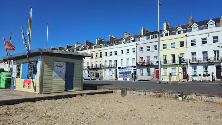 Coastal Apartment – Clean, Central, Great Price - Weymouth