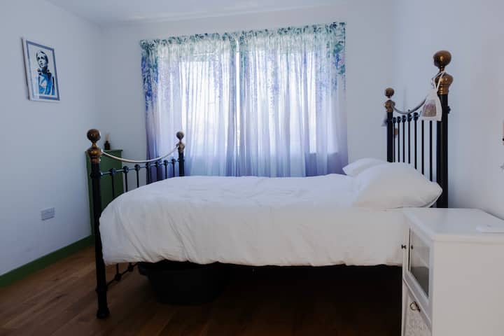 Charming Seaside Retreat - 惠斯塔布