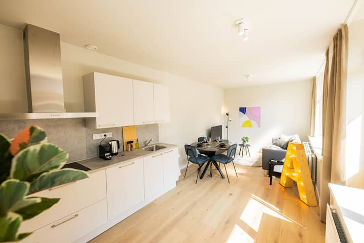 Upscale Haven 2bdr Apartment Ws - Rotterdam