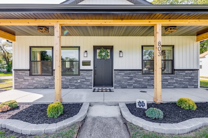 Spacious 4 Br Near Notre Dame - Walk To Campus - South Bend, IN