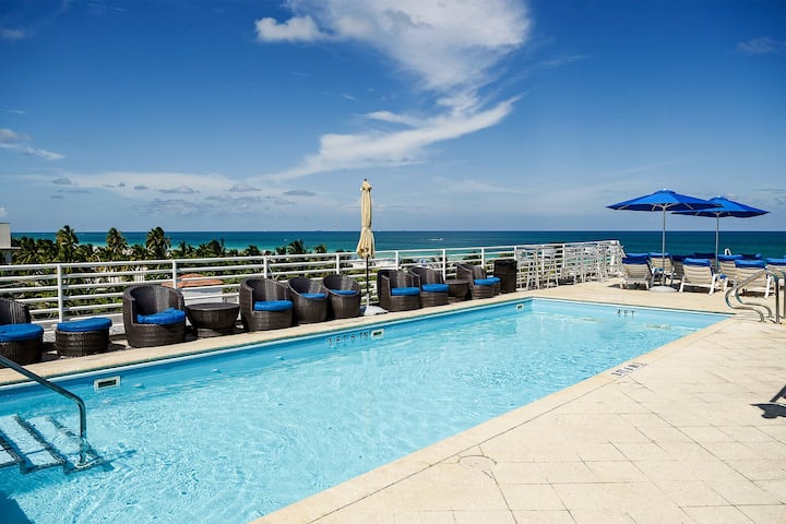 Ocean View Suite With Balcony - Miami Beach, FL