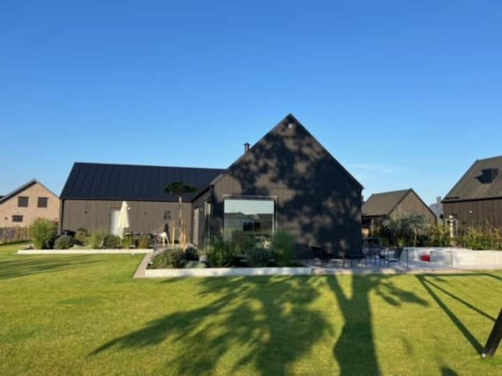 Havsnära Villa - Varberg