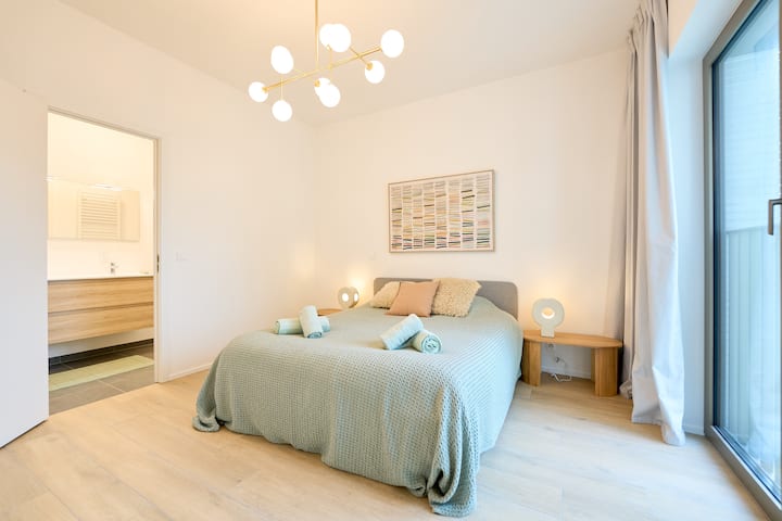 Brand New & Modern 1 Bedroom Apt - Brussels