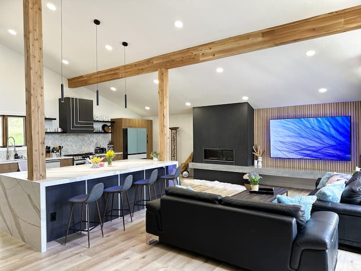 Urban Escape - Parker, CO