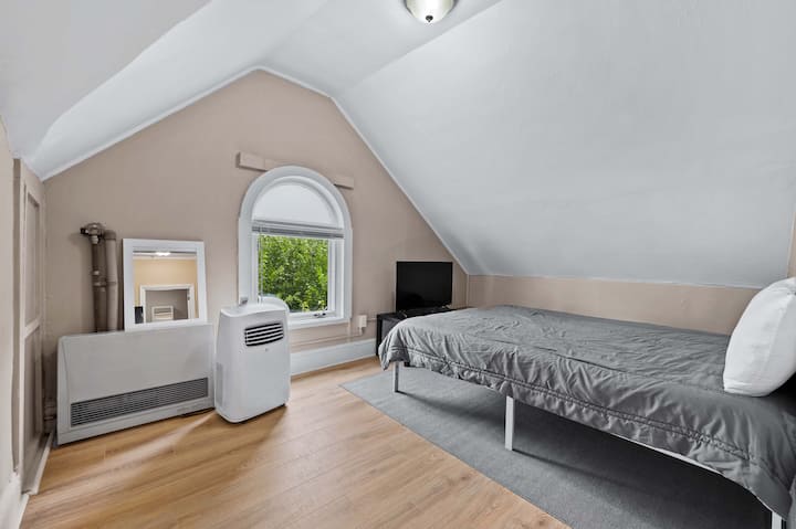 Top Floor Traveler Studio - Portland, ME