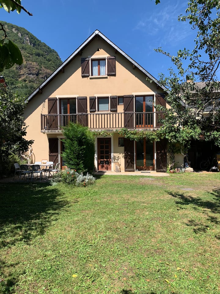 Maison Et Jardin - Vue Montagne - Bagnères-de-Luchon