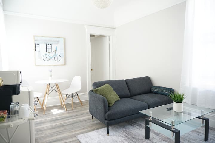 Monroe Suite 428 - San Francisco, CA