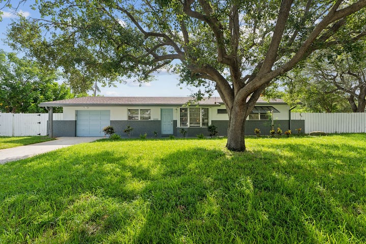 2 Miles To Public Beach/golf*78 Walk Score*dogs-ok - Boca Raton, FL