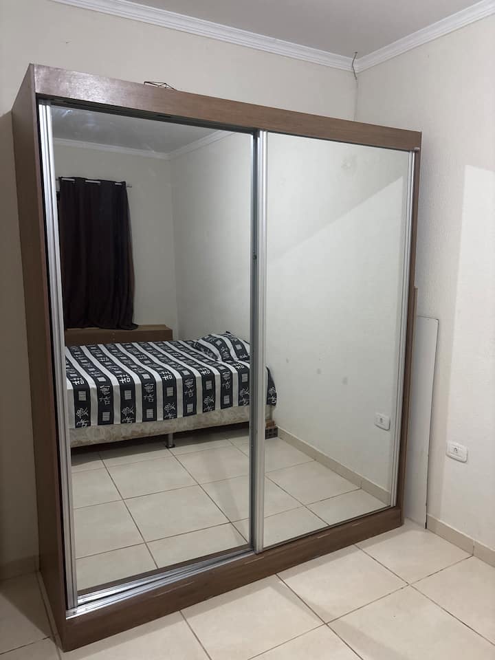 Quarto Aconchegante - Londrina