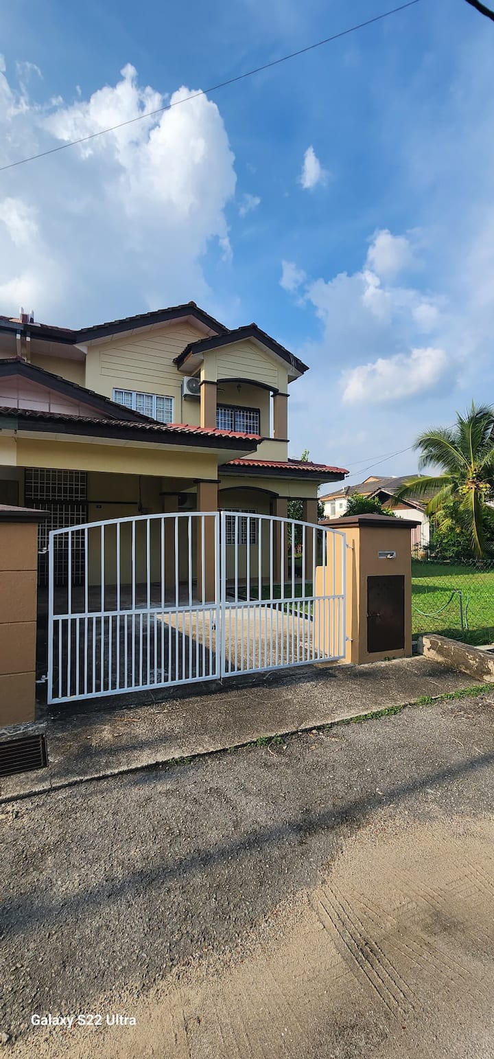 Tunteja Homestay - Sungai Petani