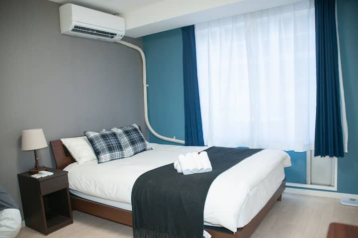 Osaka Shinsaibashi-1min Hommachi-1min 4ppl Lift - Osaka, Japan