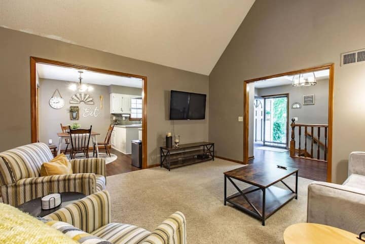 The New Suburban Farmhouse - Olathe, KS