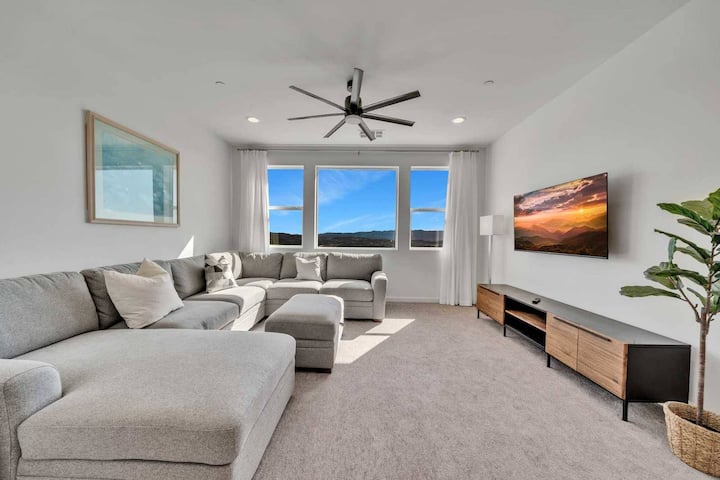 4b Cumulus Cloudview Horizon |Office Space E#42174 - Santa Clarita, CA